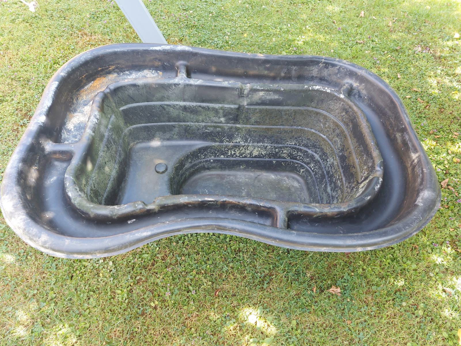 Vrtni ribnik in črpalka