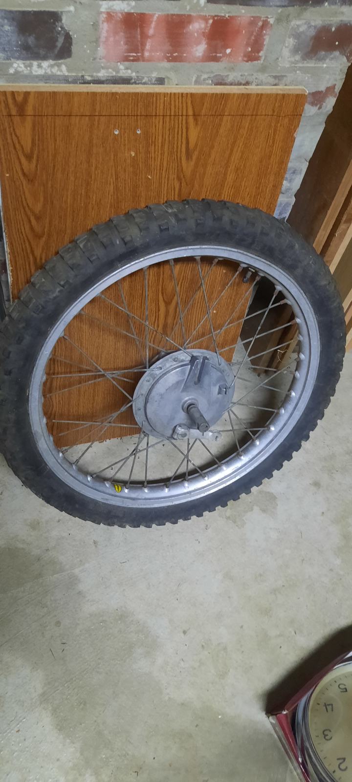 Tomos Senior prednje kolo
