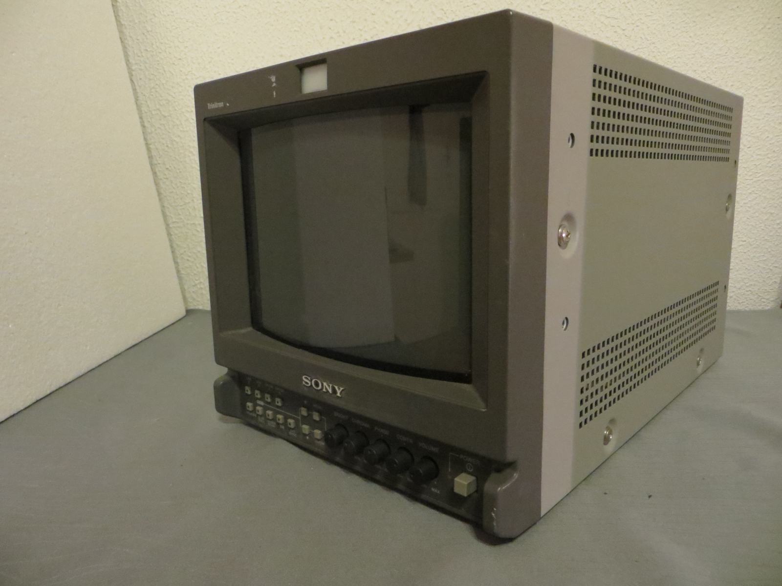Monitor za retro igrice Sony Trinitron PVM-9L2