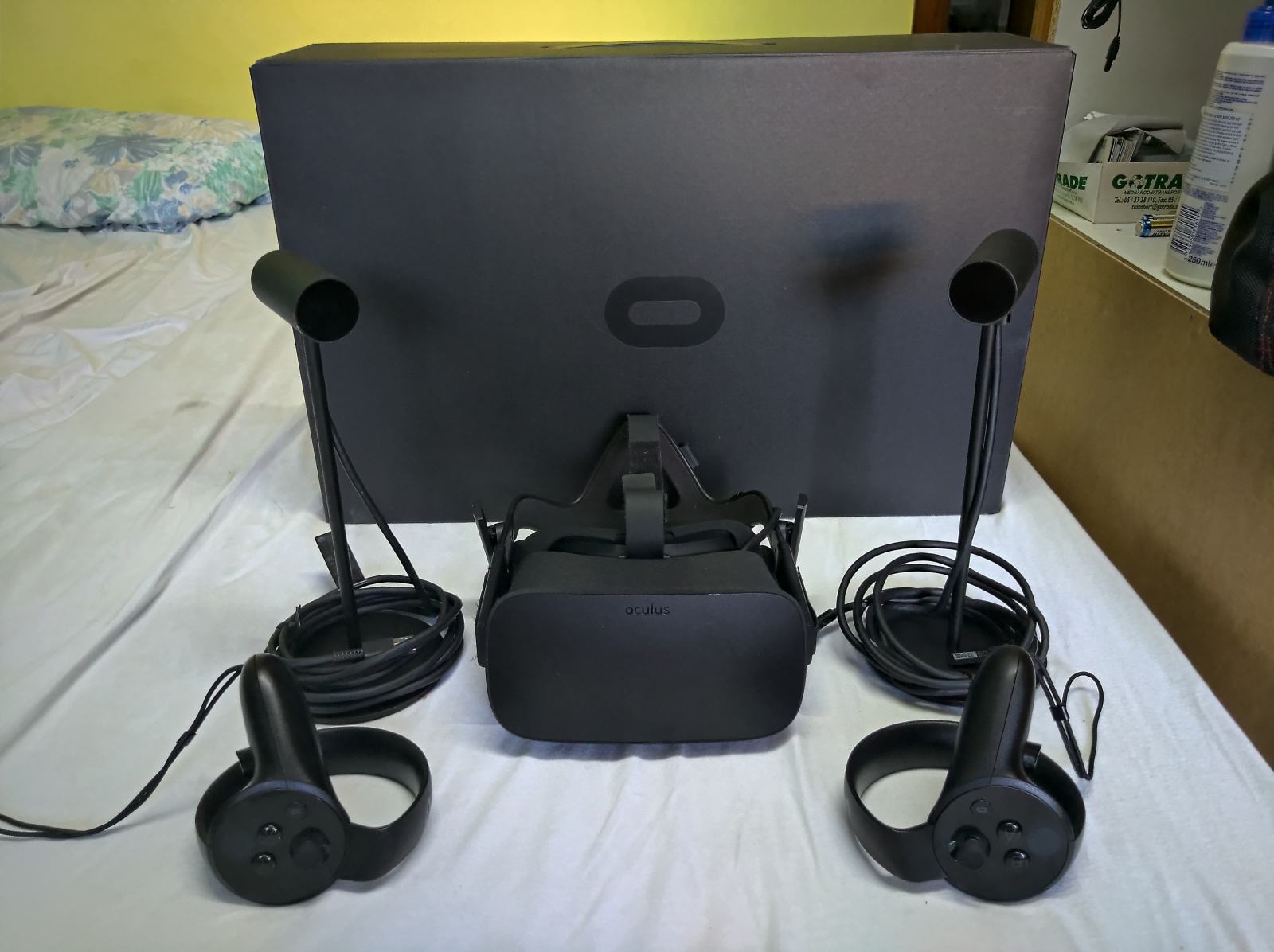 Oculus Rift CV1 Bundle