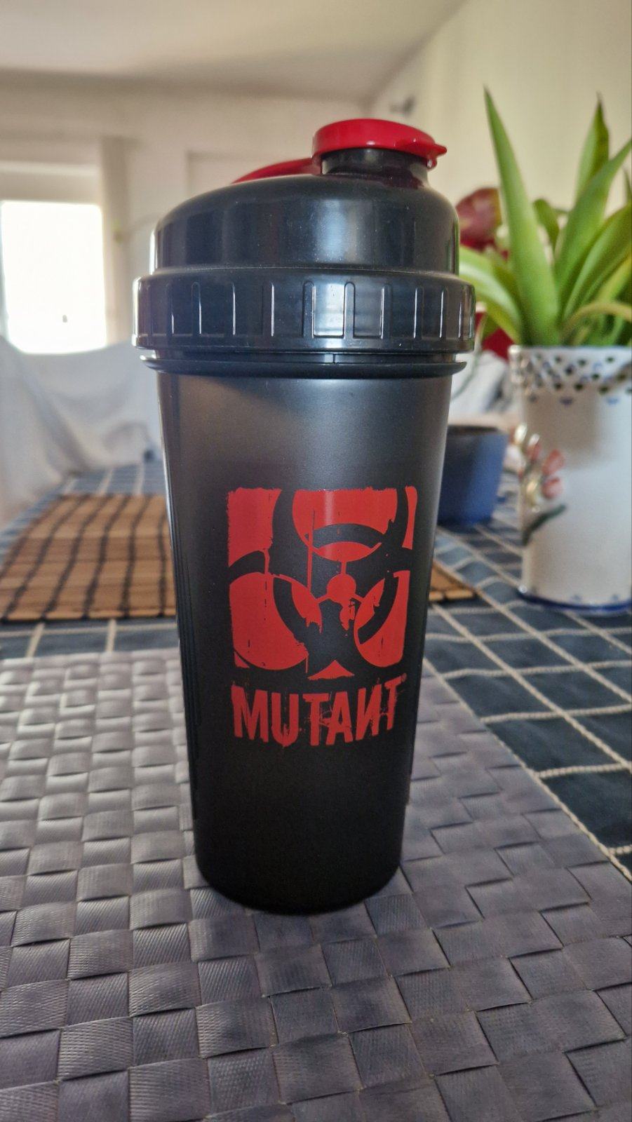 Mutant šejker - Nov