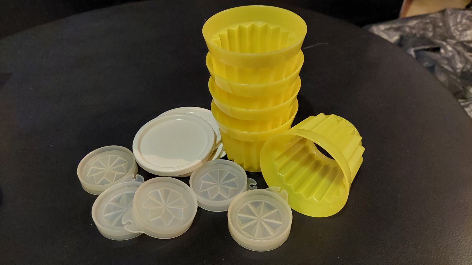 Posodice za puding/panna cotto Tupperware