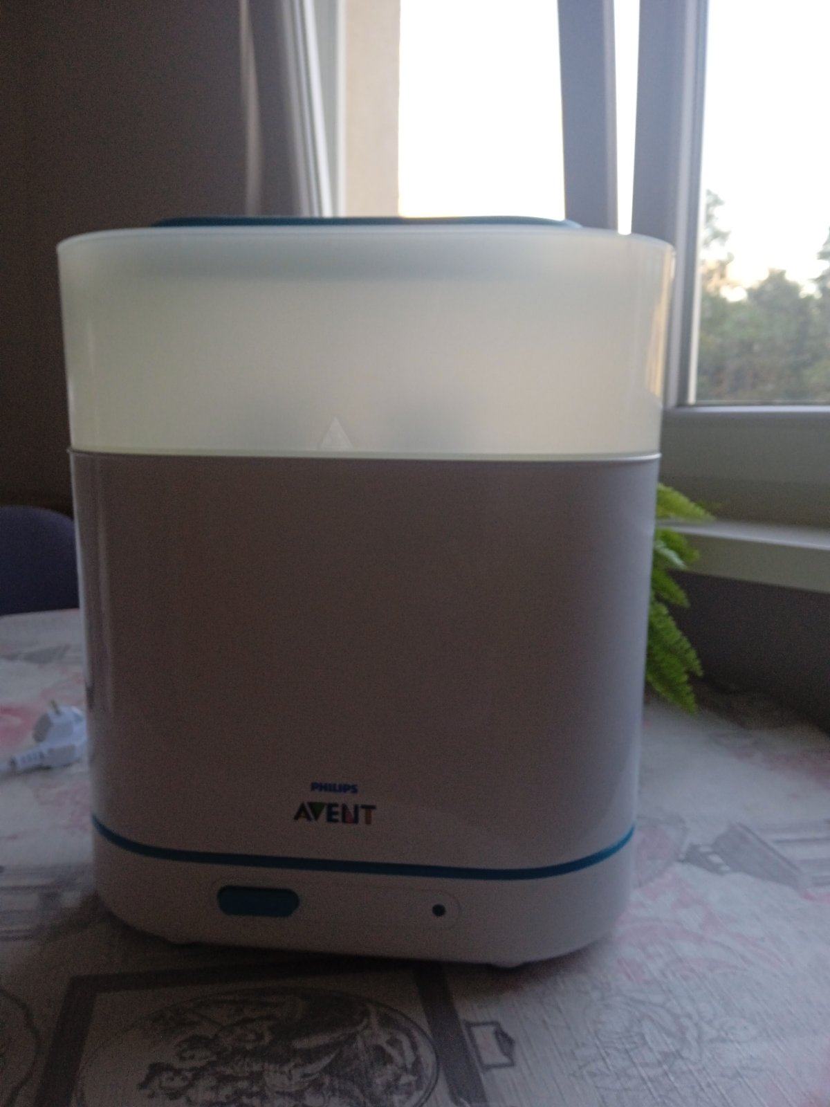 Sterilizirator za dude in stekleničke Philips Avent