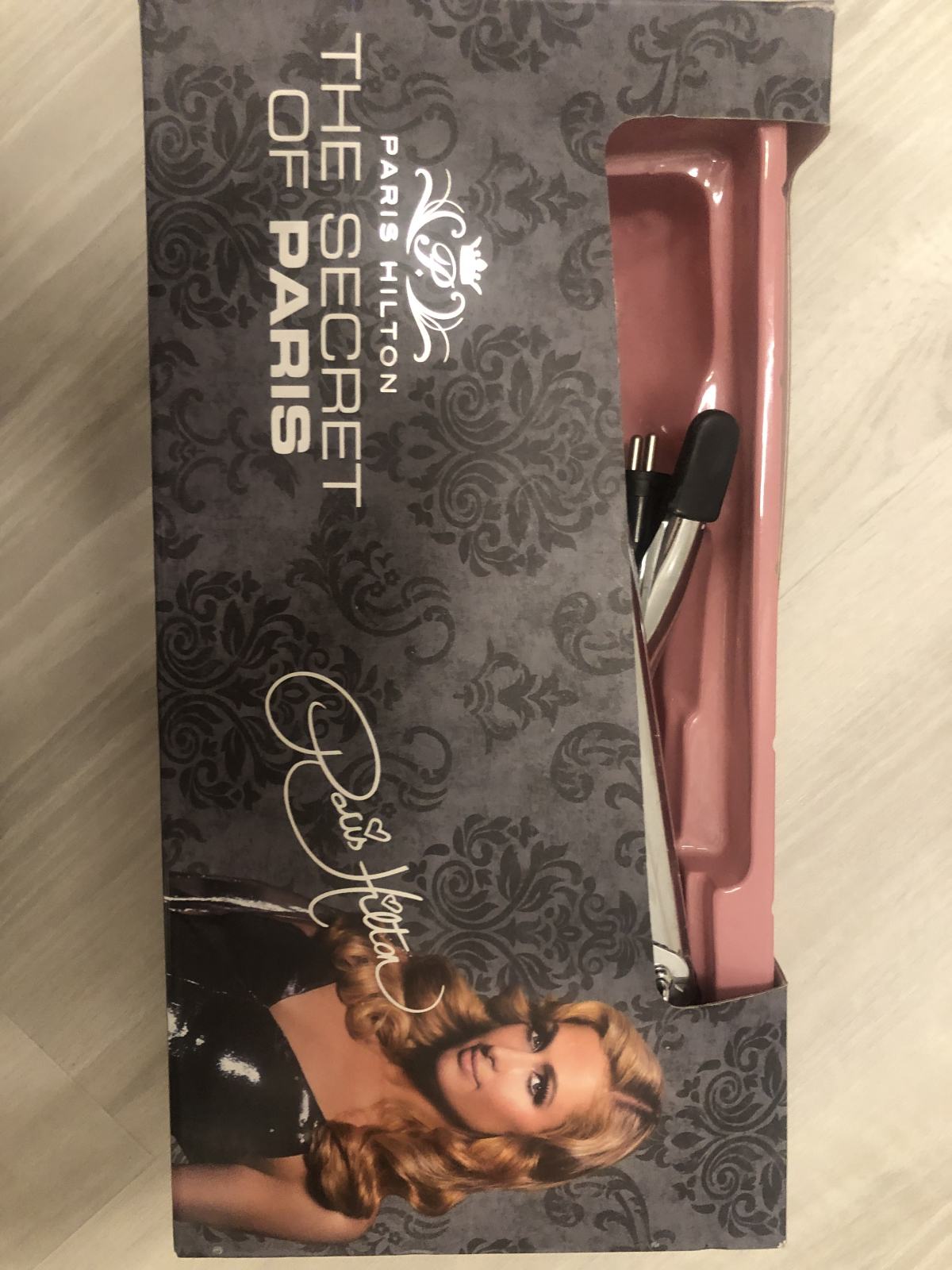 Večfunkcijski oblikovalnik Paris Hilton
