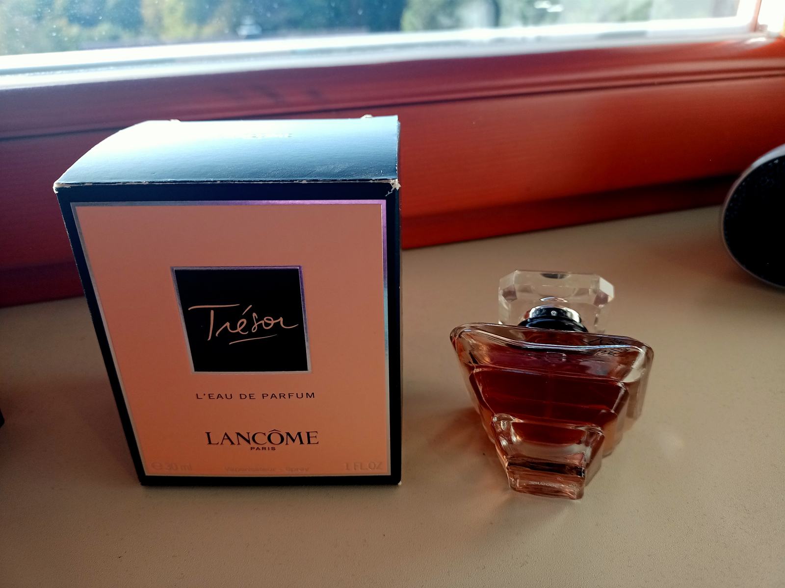 Nov parfum Tresor Lancome prodam