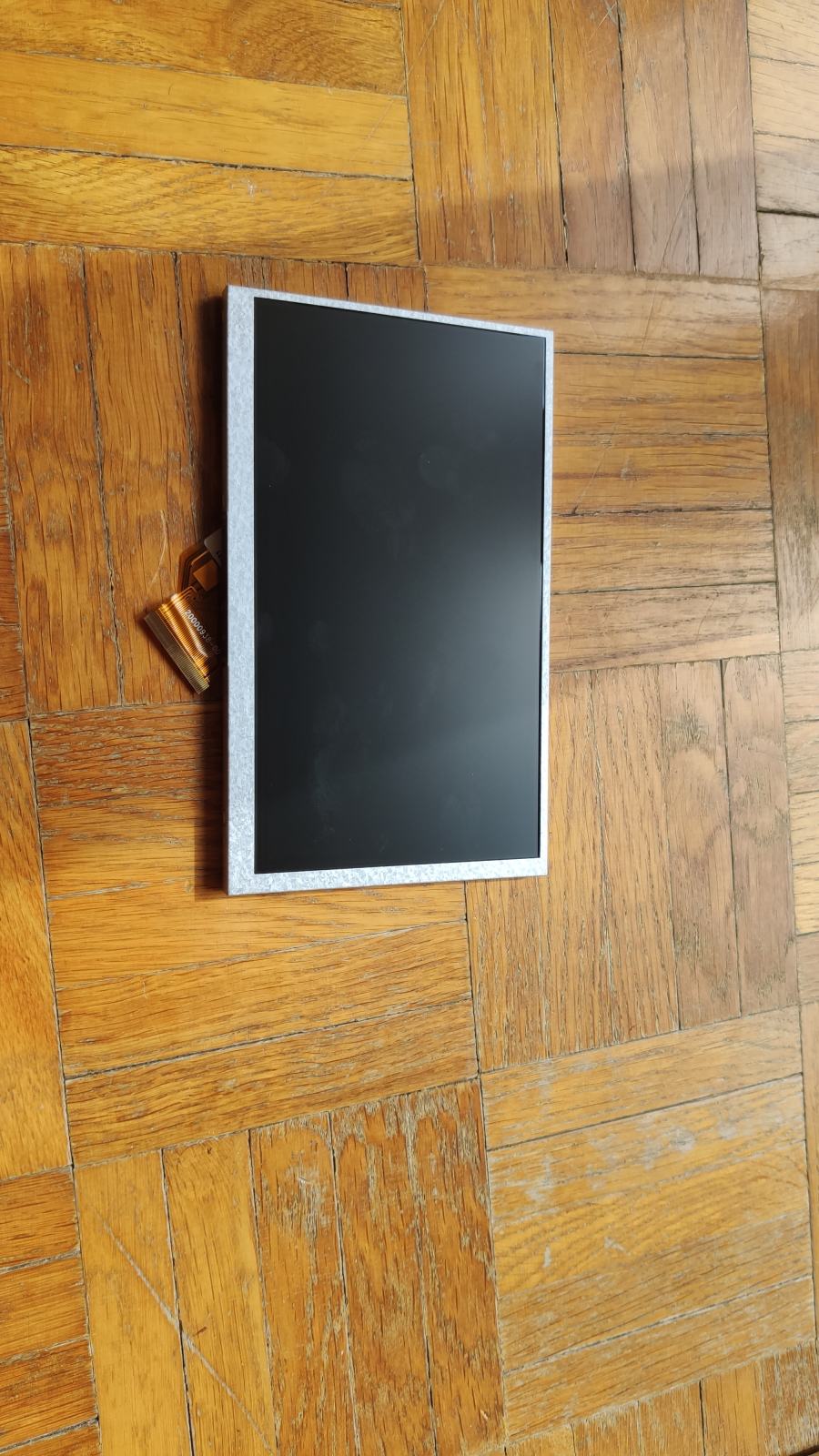 AT070TN92 -- 7 LCD panel