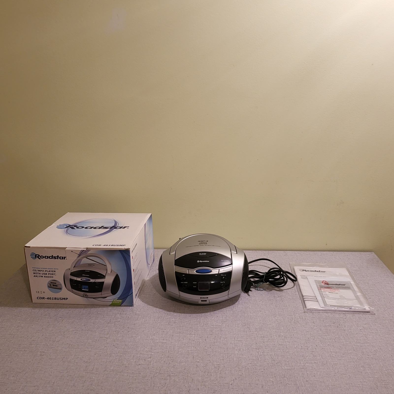 CD/MP3 PLAYER WITH USB PORT,AM/FM RADIO, KASETOFON, CD, ROADSTAR CDR