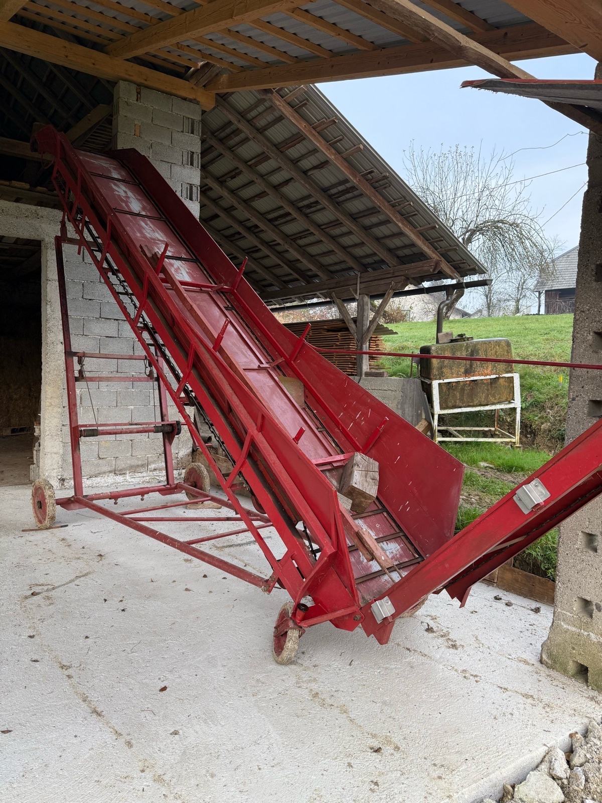 Prodam transportni trak