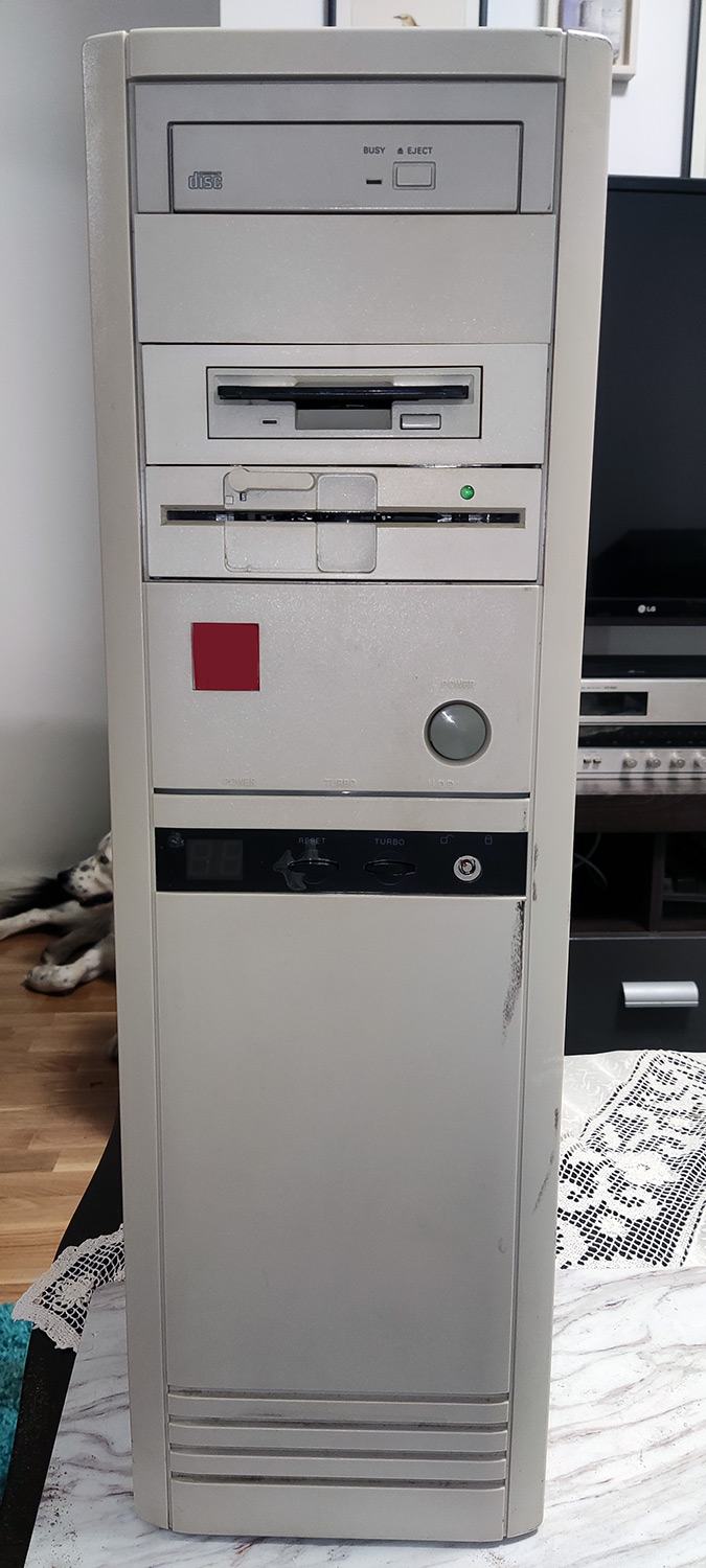 Retro konfiguracija Intel 486 DX4 100mhz Adaptec VLB Big tower SCSI