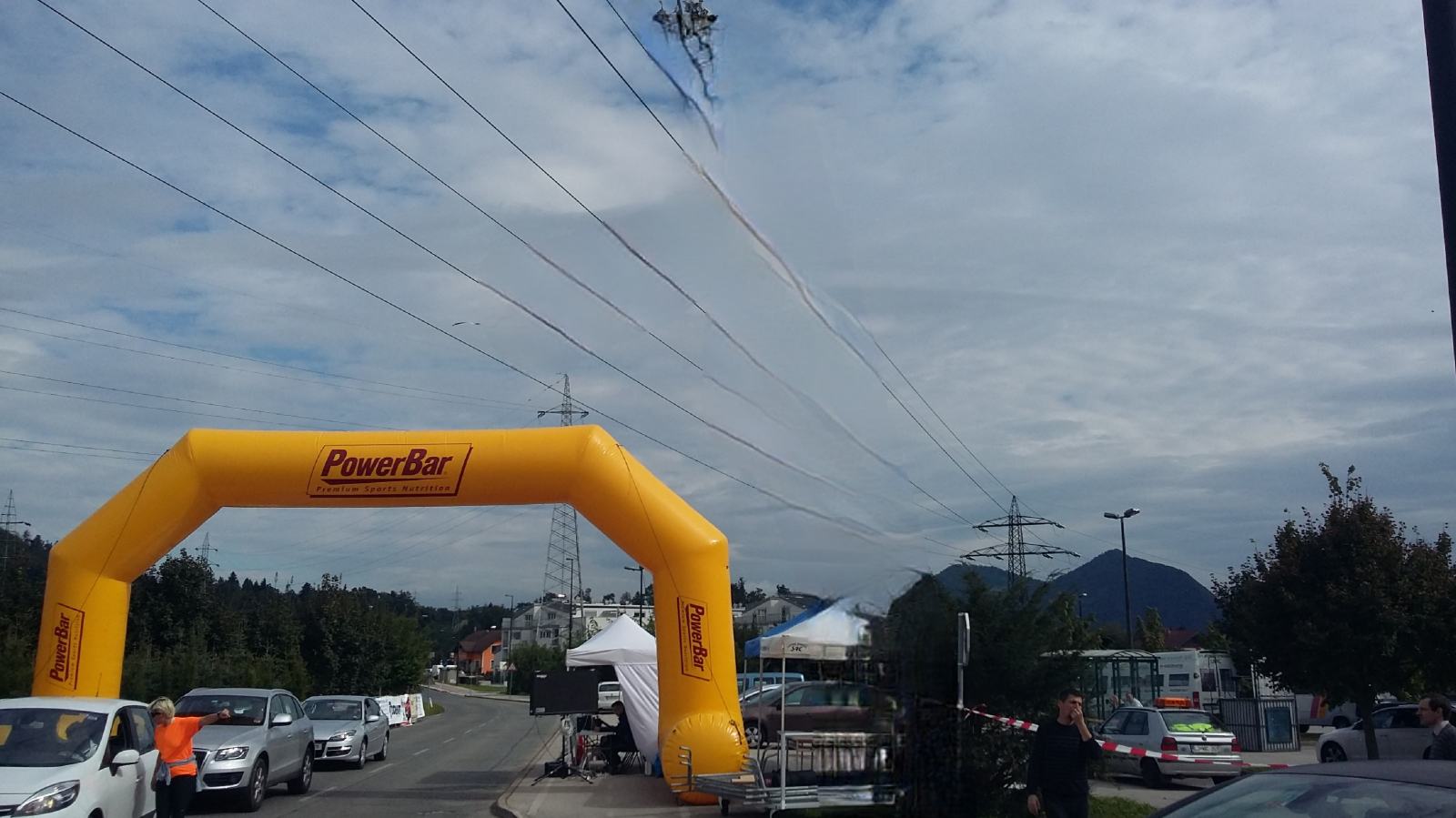 Napihljiv štartni lok ( rumene barve)