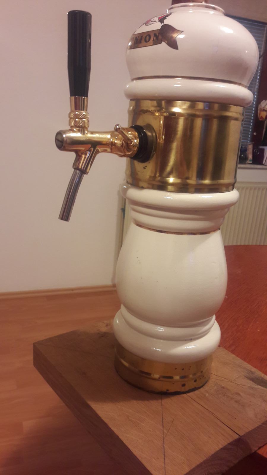 aparat,točilni aparat,,šank,pult,UNION,pivo,...