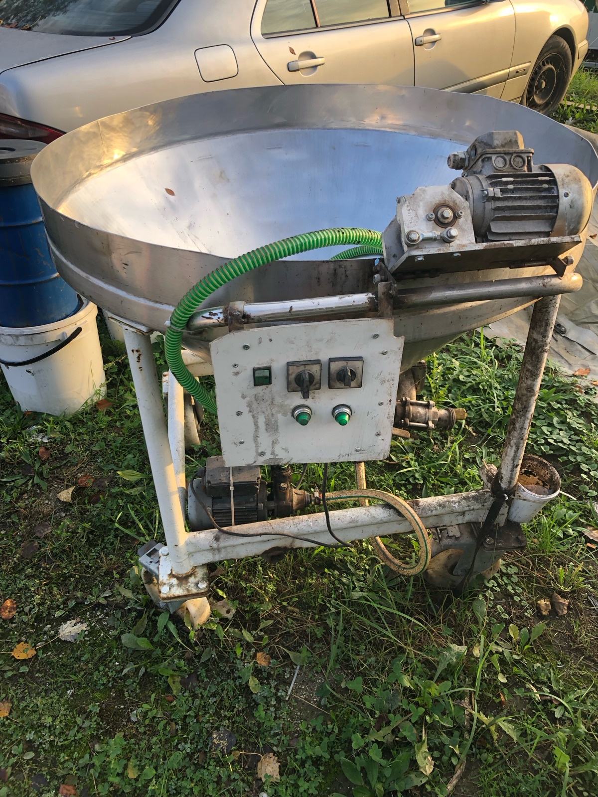 Biodiesel reaktor in dva soda 200 in 300 litrov
