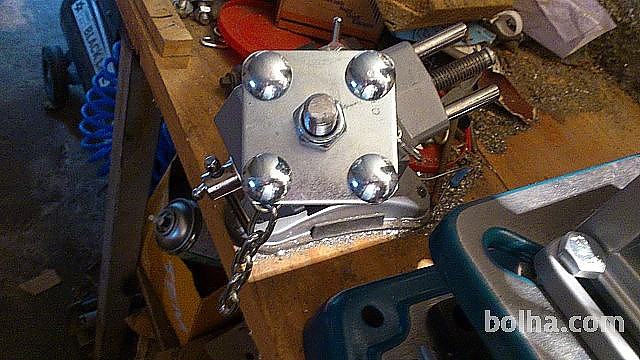 frezar za zelo umazan dimnik-saje in katran