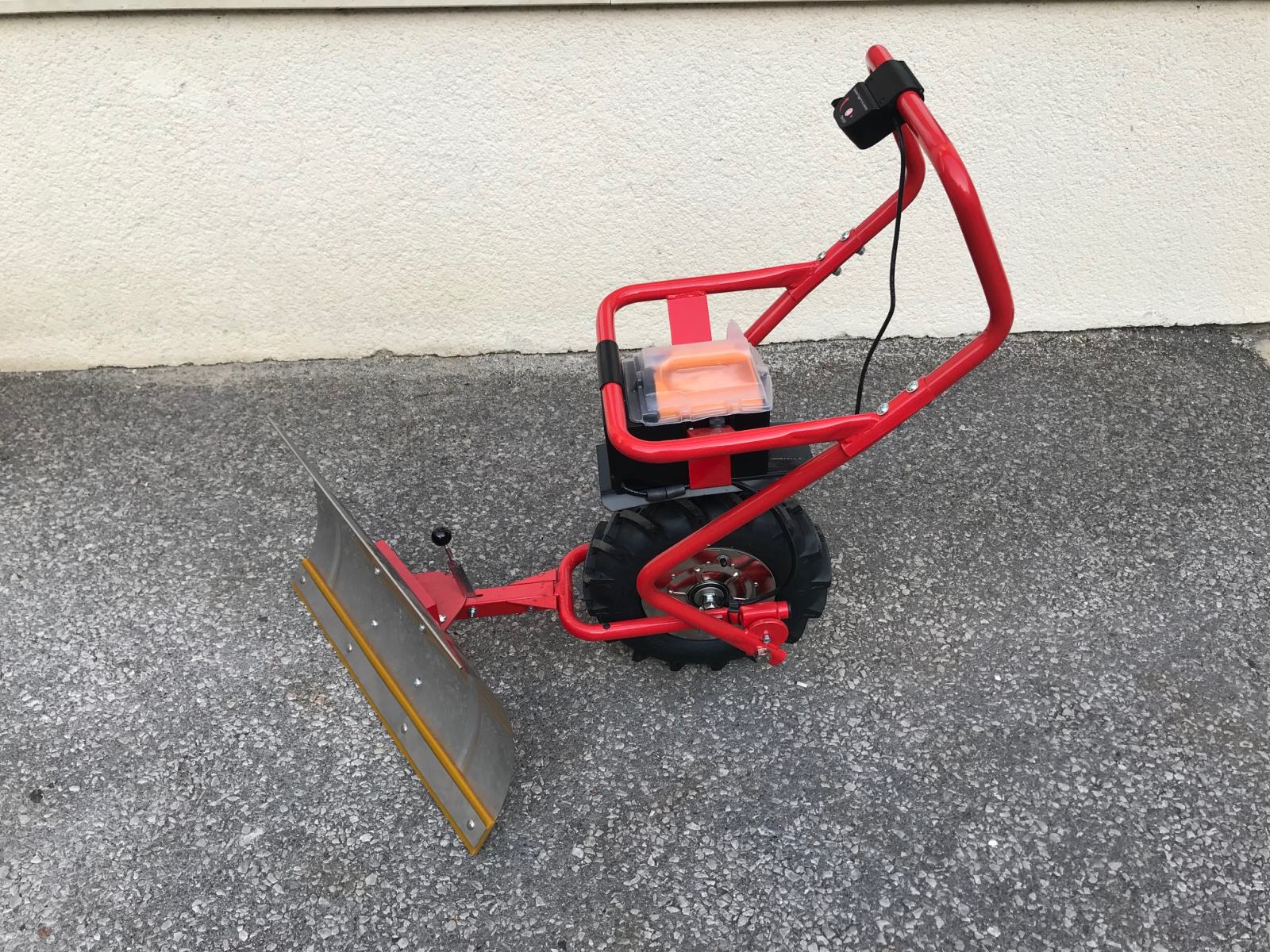 Plug za sneg, električni