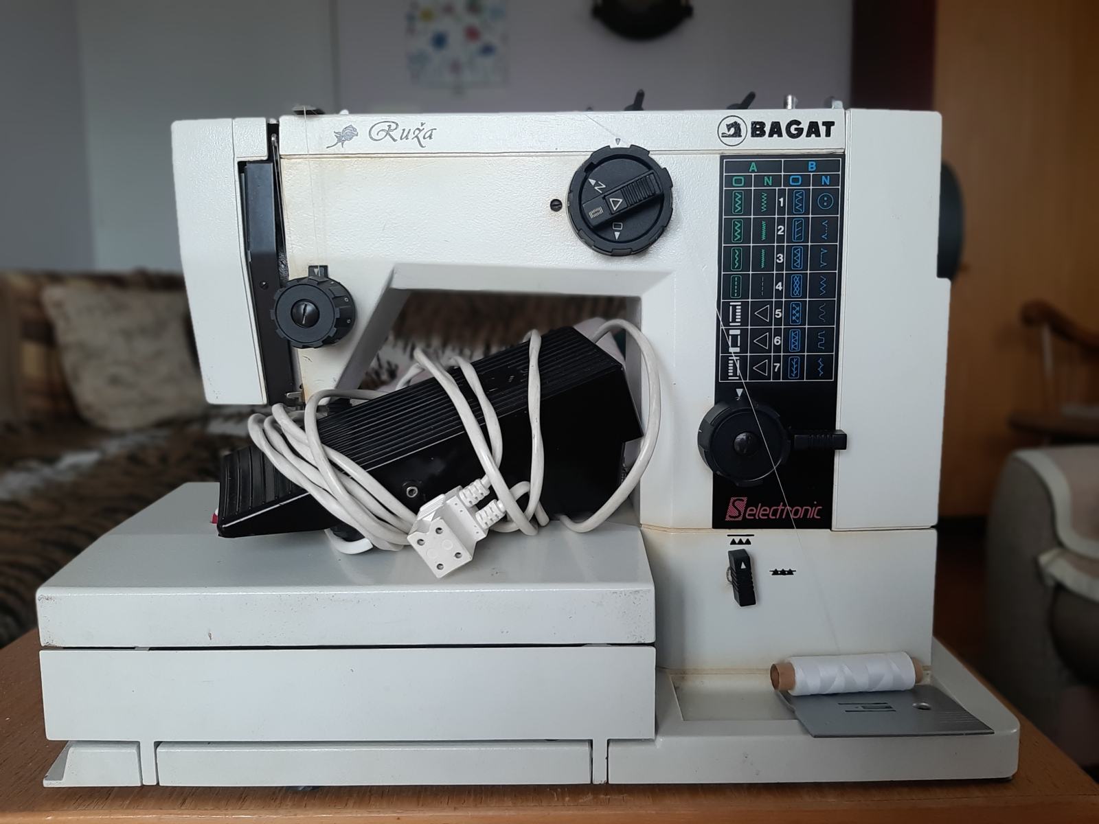 šivalni stroj RUŽA (BAGAT)