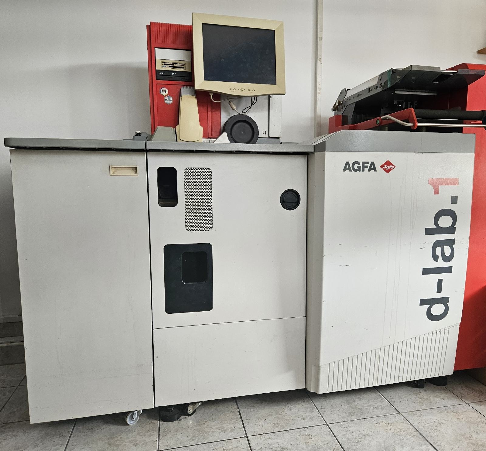Stroj Agfa d-lab-1
