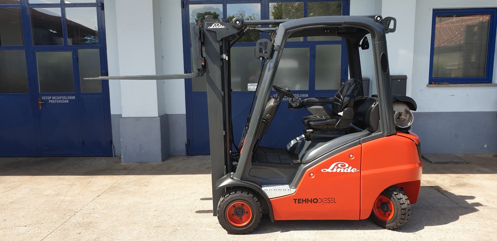 VILIČAR LINDE H20T, 2t, plin