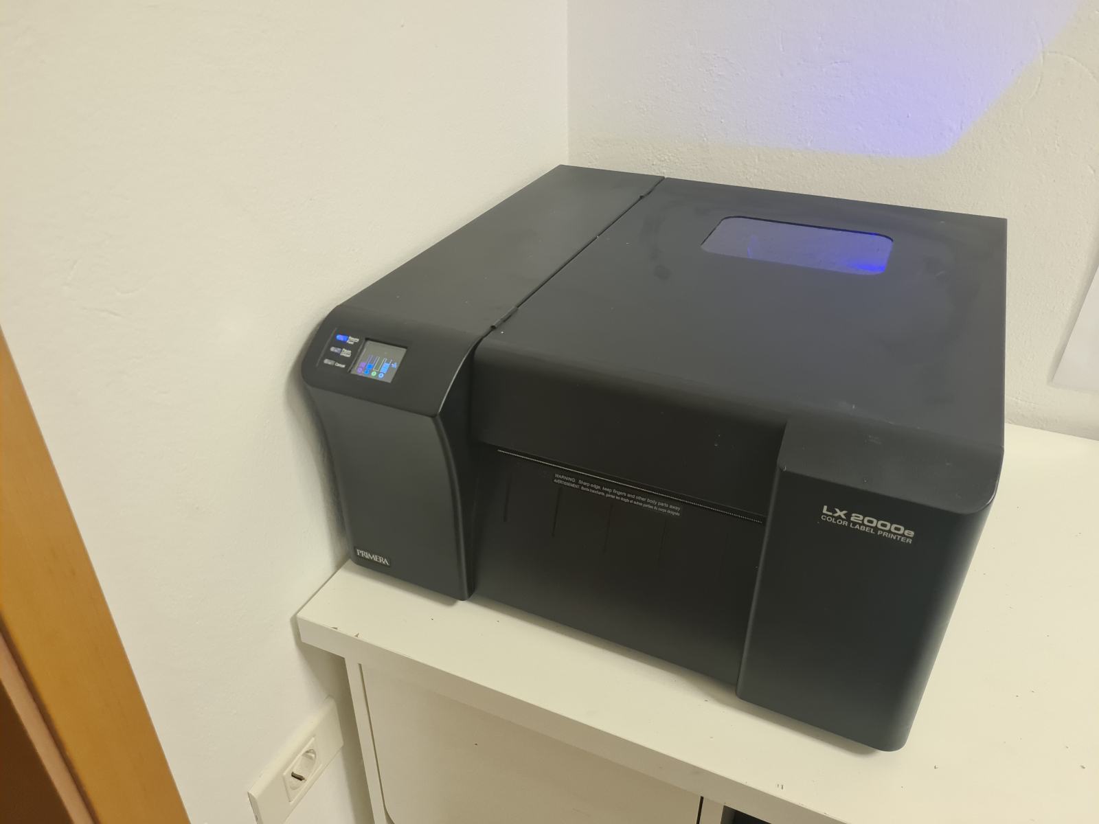 Barvni tiskalnik nalepk-Primera LX2000e