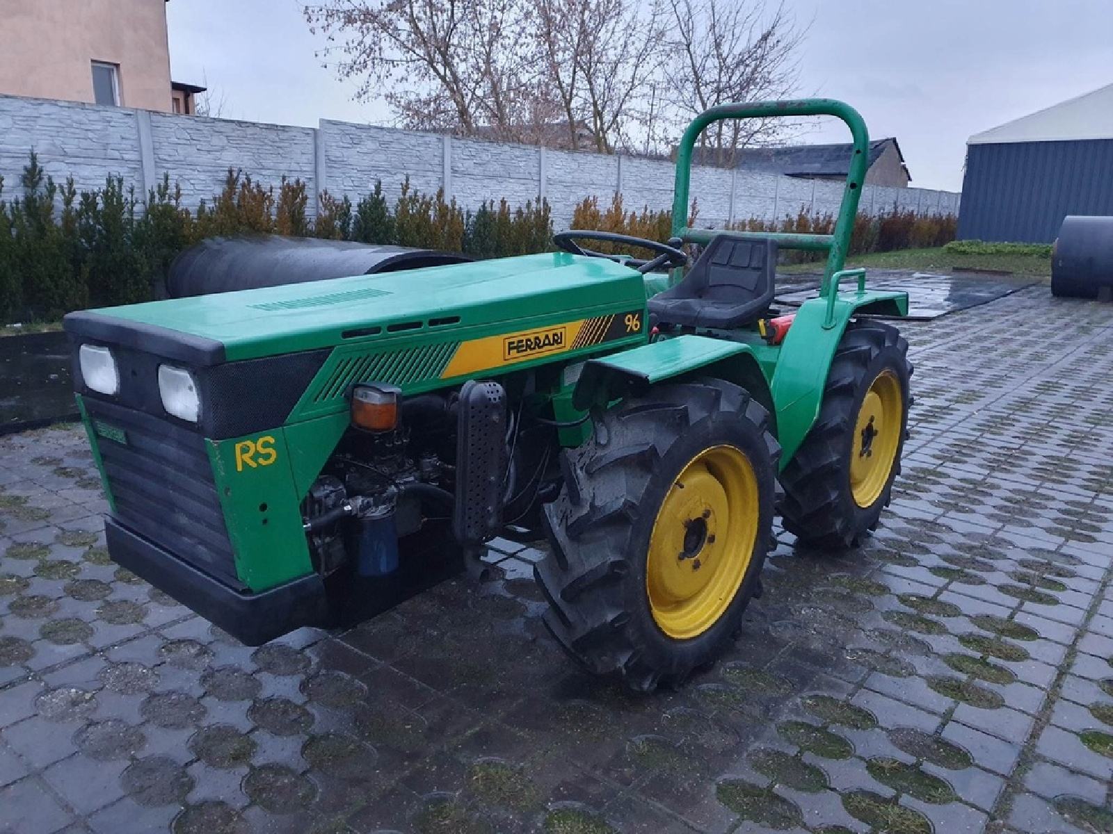 manjši traktor