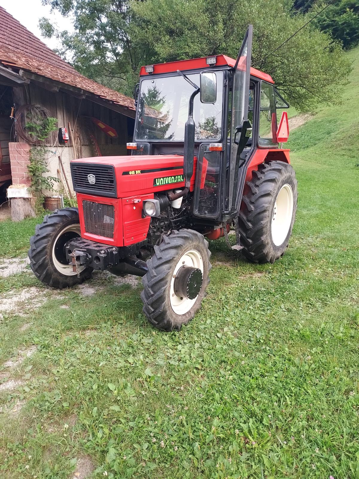 Kupim traktor Univerzal 4x4