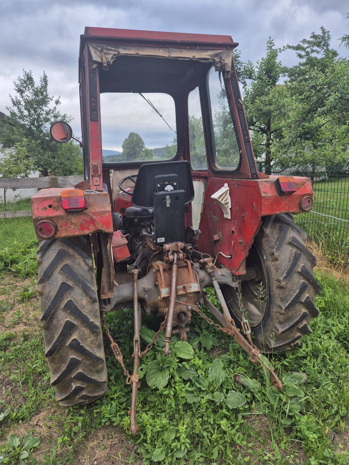 Prodam traktor IMT533