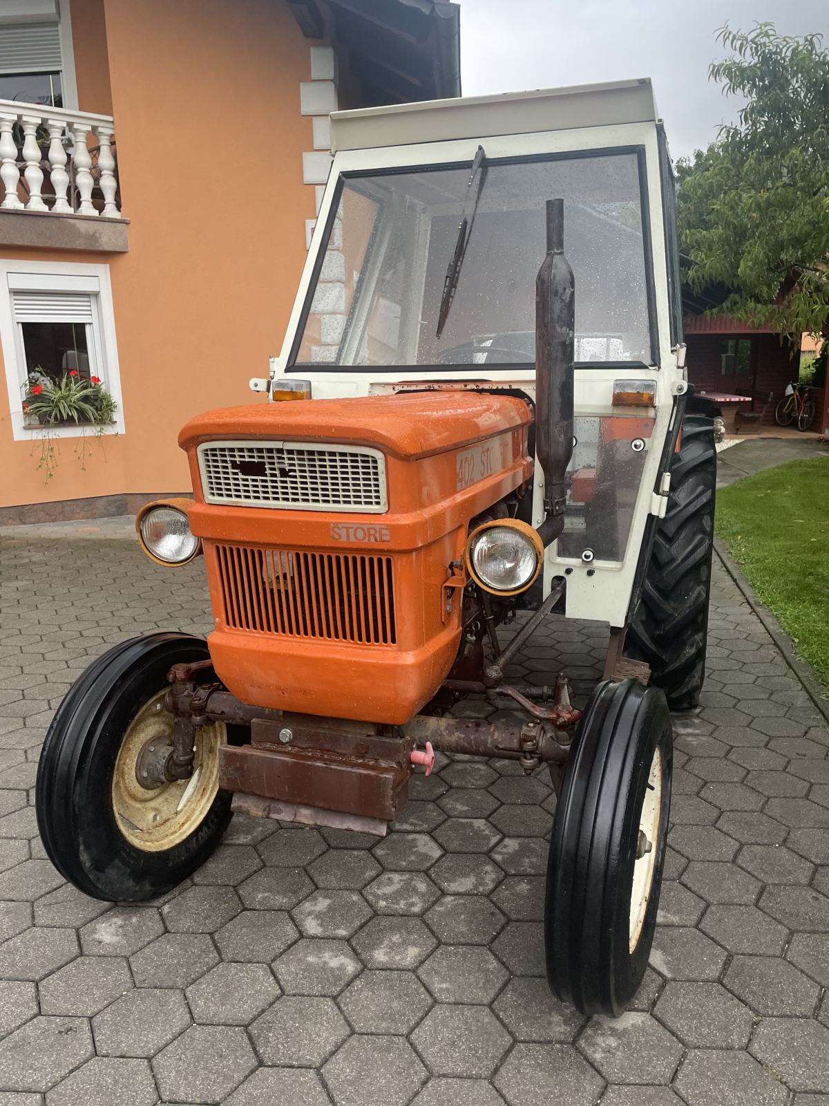 Prodam traktor Štore 402