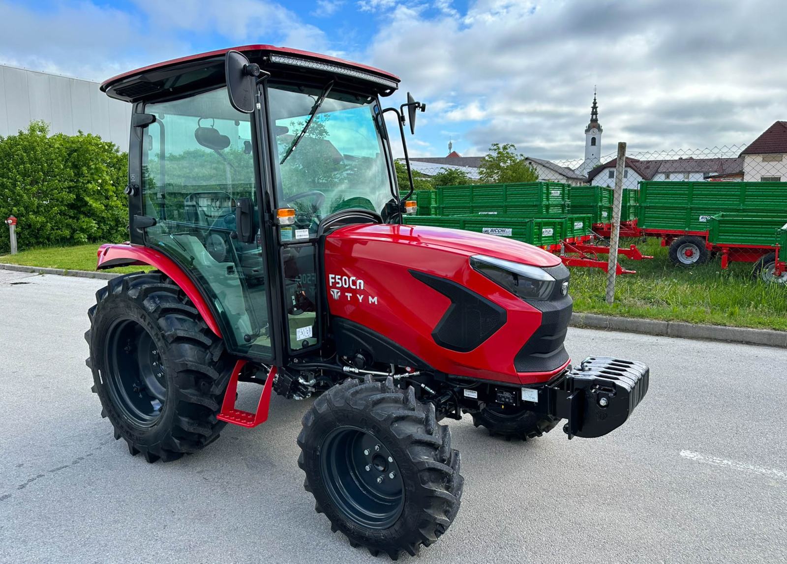 TYM Traktor F50Cn - 48hp