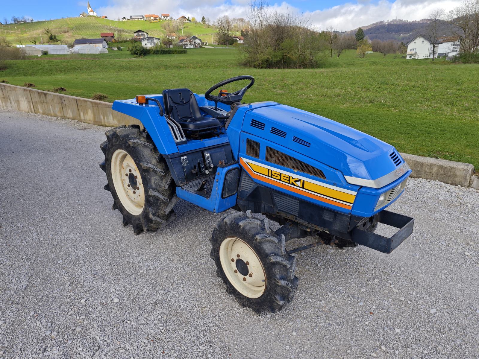 Traktor Iseki TU 205F