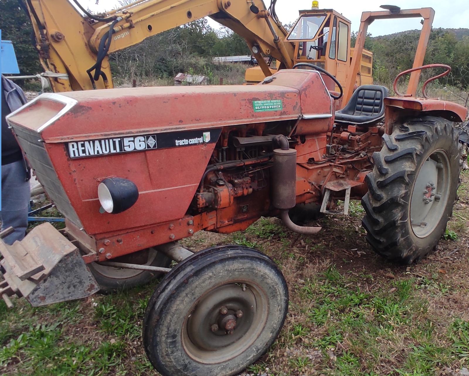 Traktor RENAULT 56