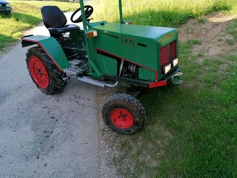Traktor