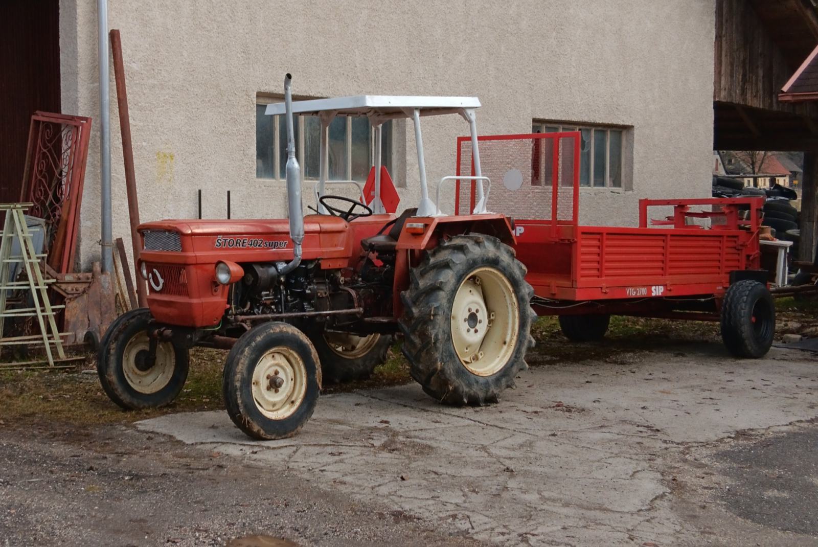 Traktor Štore 402