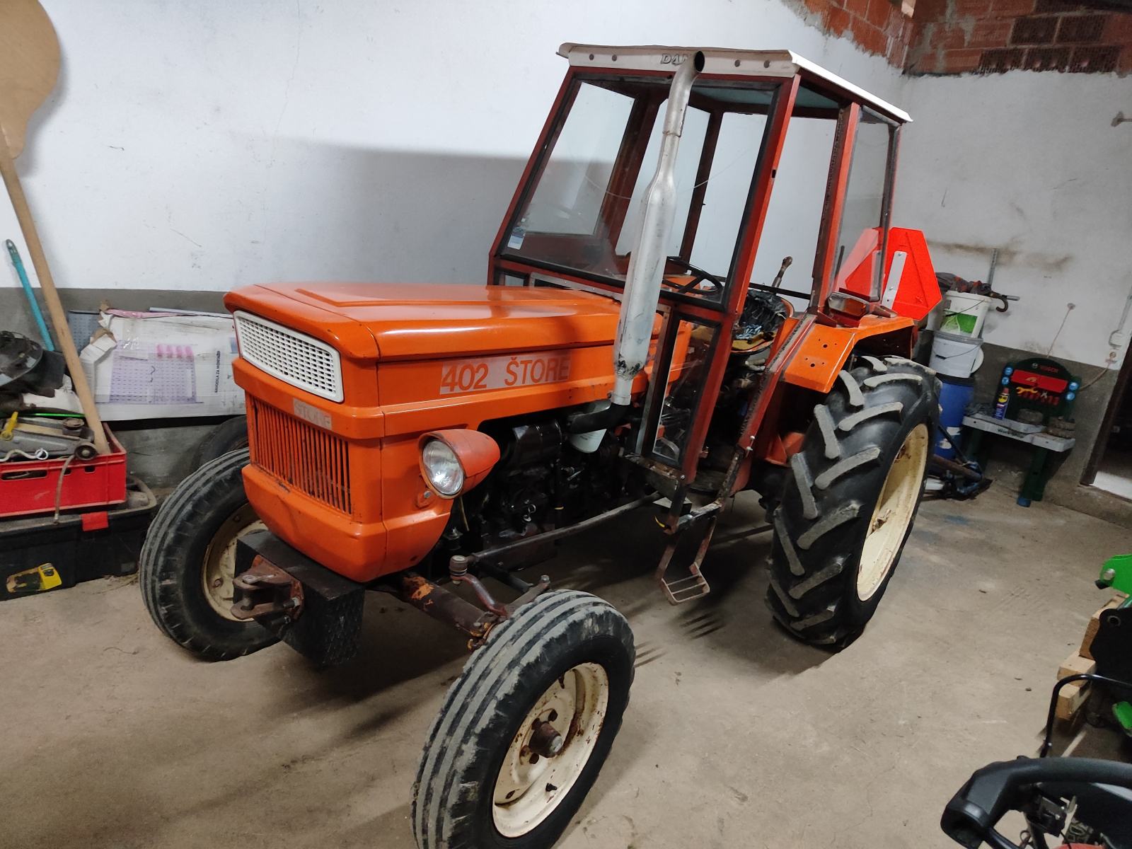 Traktor štore 402 menjam za 4x4 store