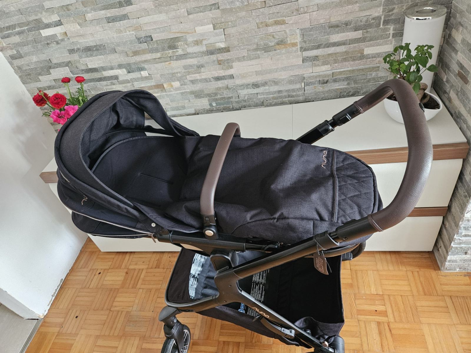 Nuna Demi Grow Riveted