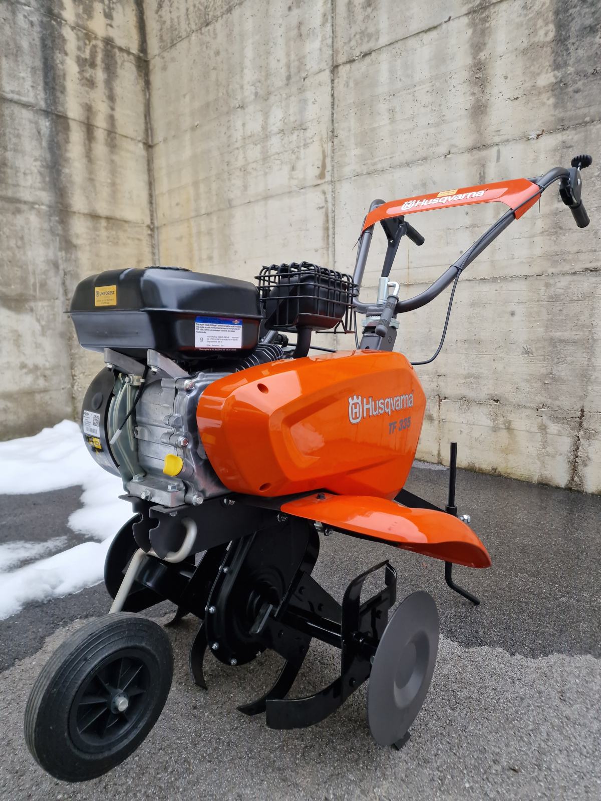 Bencinski prekopalnik Husqvarna TF 335 - NERABLJEN