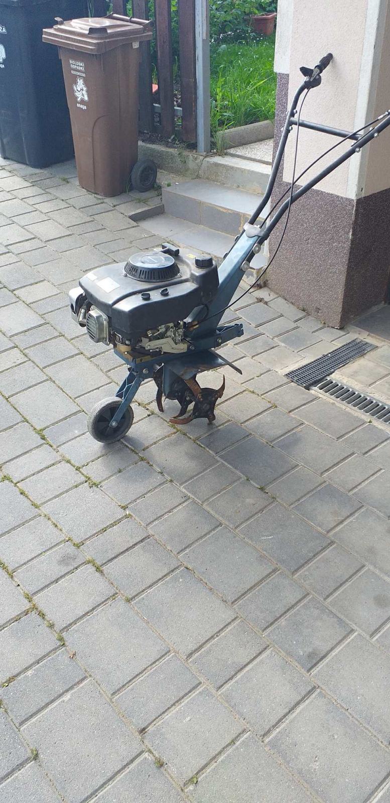 Vrtni prekopalnik freza Einhell