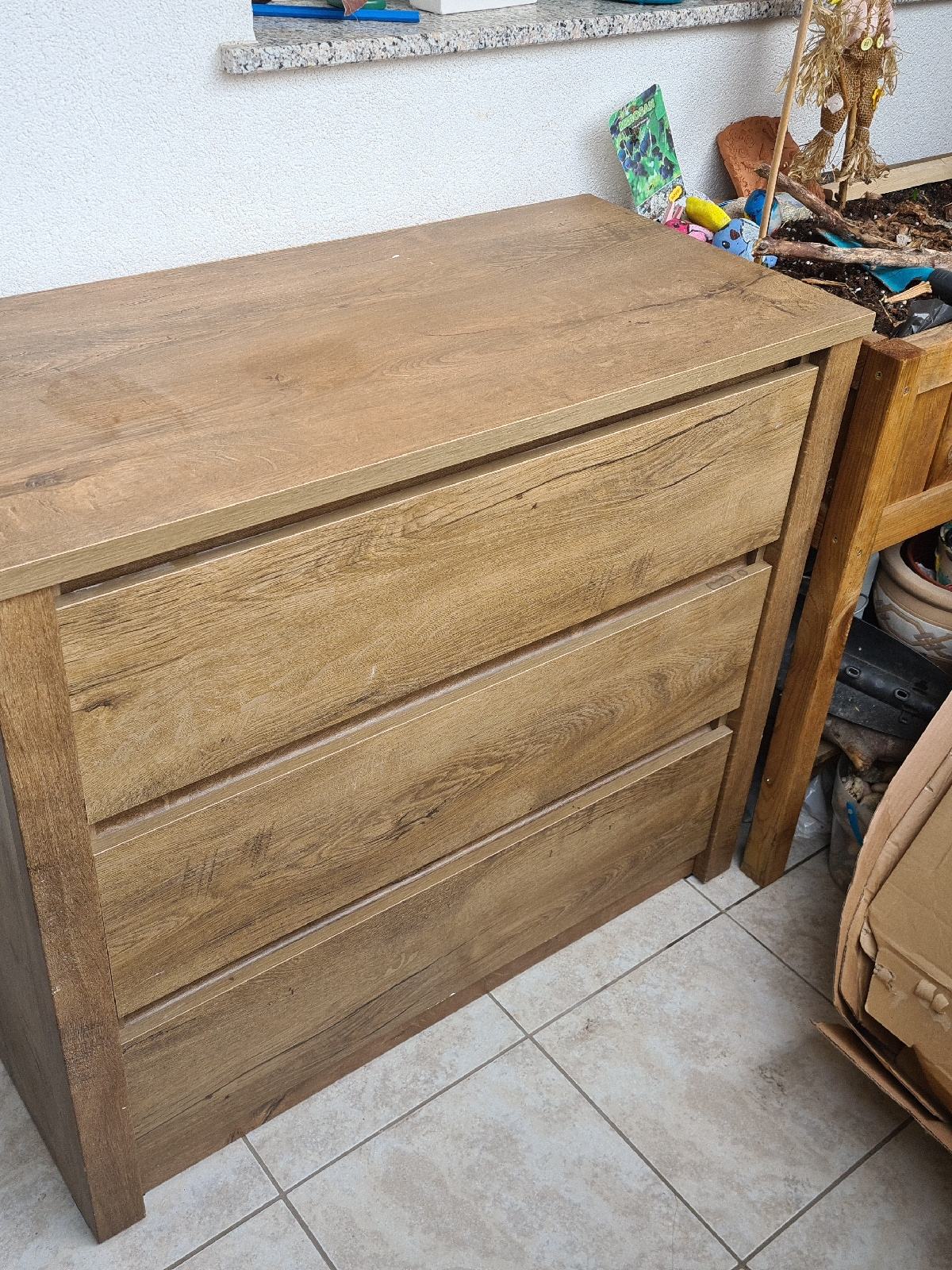 Predalnik VEDDE 3 (JYSK)