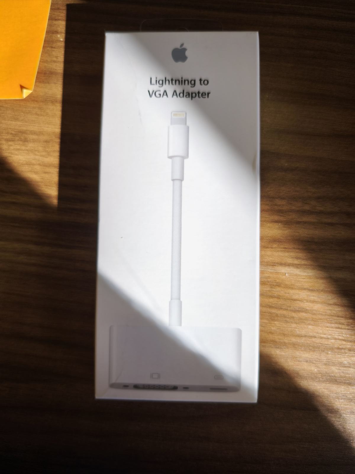 Apple lightning to VGA in HDMI adapter