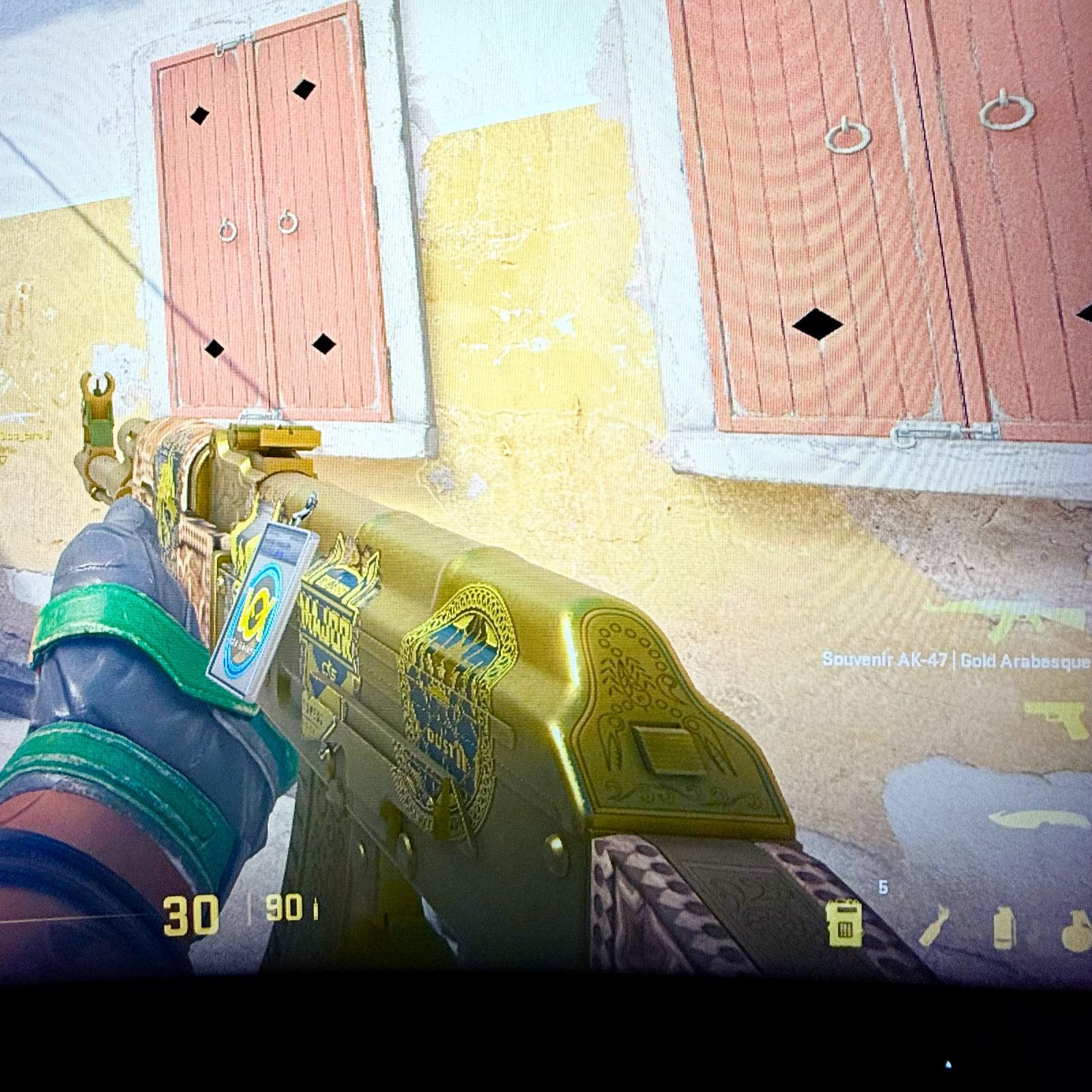 CS2 - AK-47 Souvenir Gold Arabesque MW