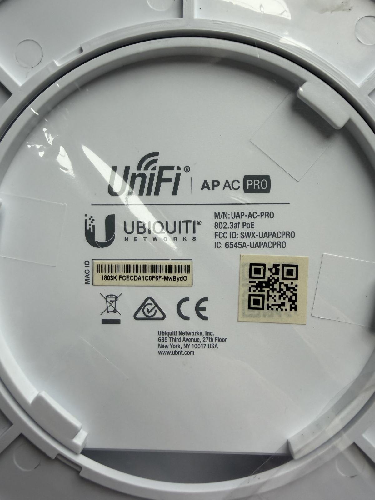 Dostopna točka WiFi Ubiquiti UAP AC PRO 6 enot, cena po enoti