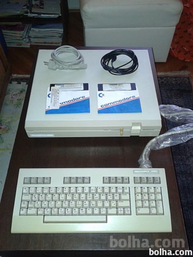 Commodore 128D prodam