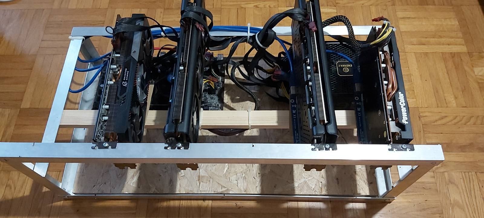 Mining rig 4x RX 5700 XT, 210 MHS