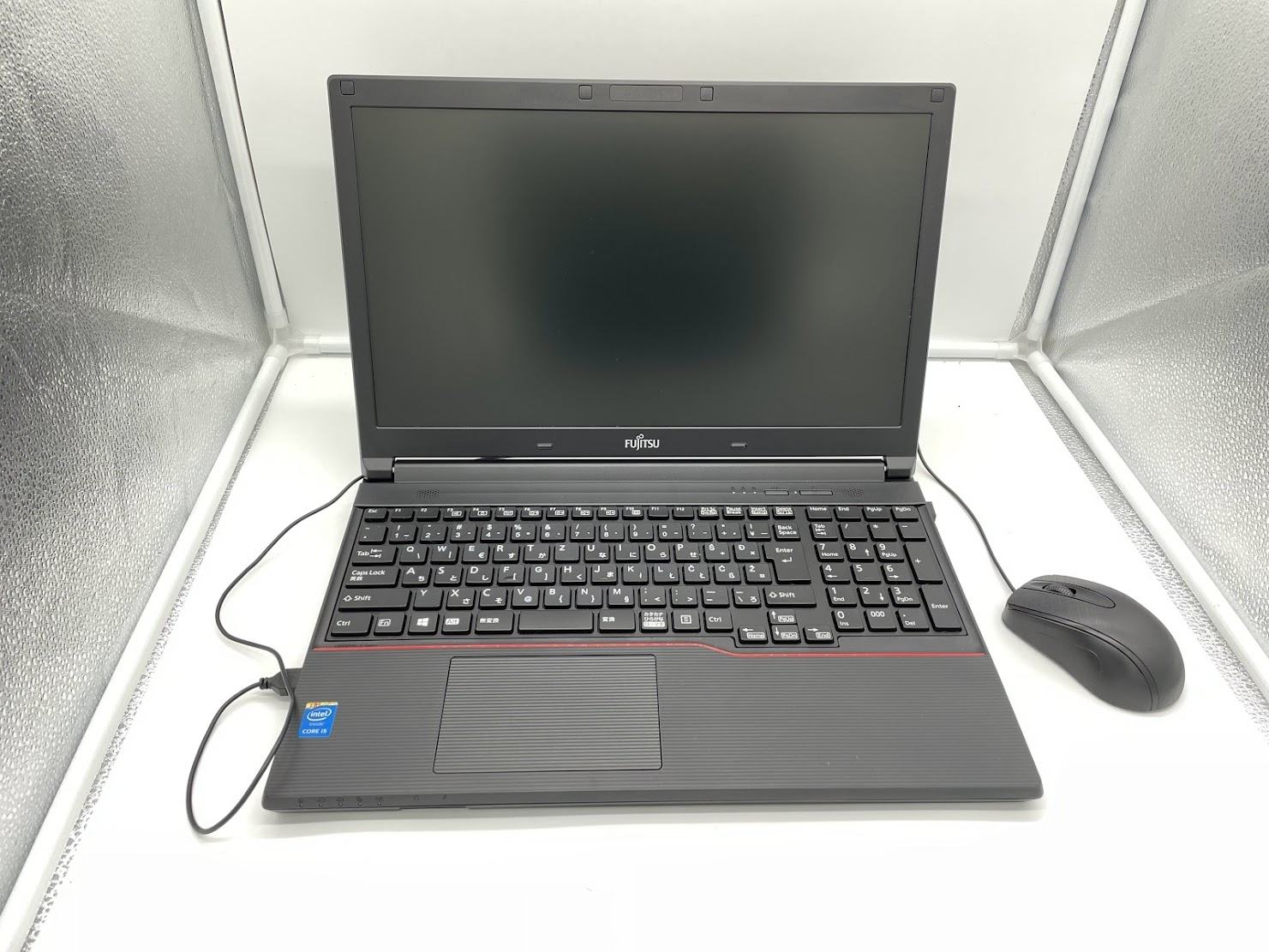 Prenosnik Fujitsu A574 - without touchpad / i5 / RAM 4 GB / 15,6″ HD