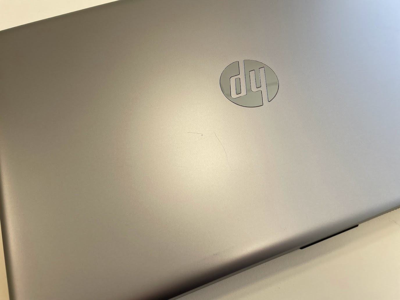 Prenosnik HP 250 G7 i3-1005G1/4 GB RAM/1 TB HDD/15,6 HD/Win 10