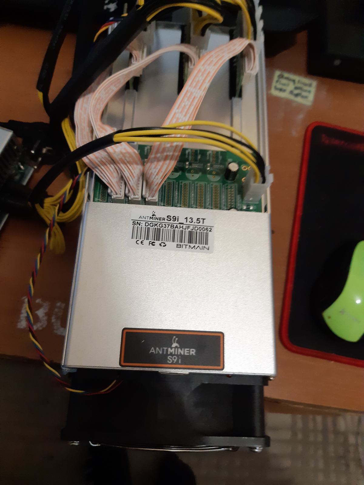 Prodam ANTMINER S9i