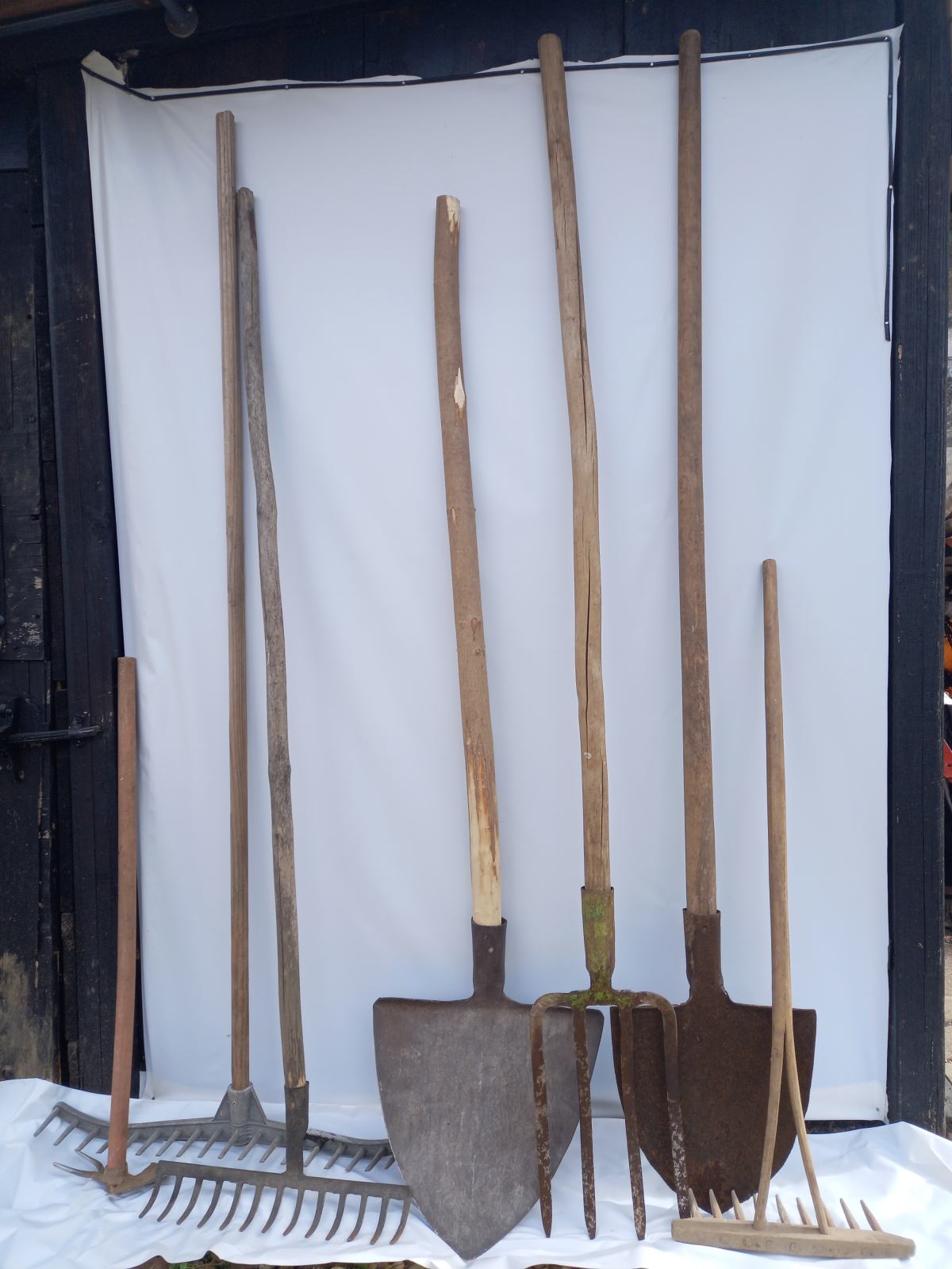 GRABLJE,LOPATA,AŠOV,VILE