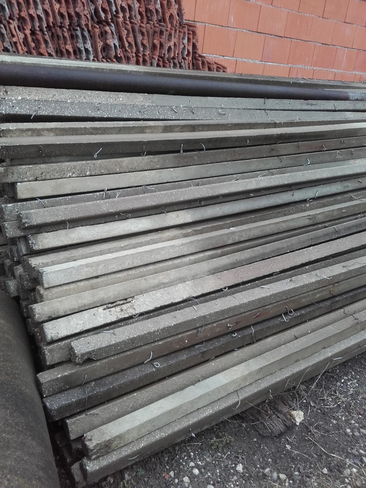 BETONSKI STEBRI 9X9 IN 8X8 VINOGRADNIŠKI -SADJARSKI +ŽICA+SIDRA