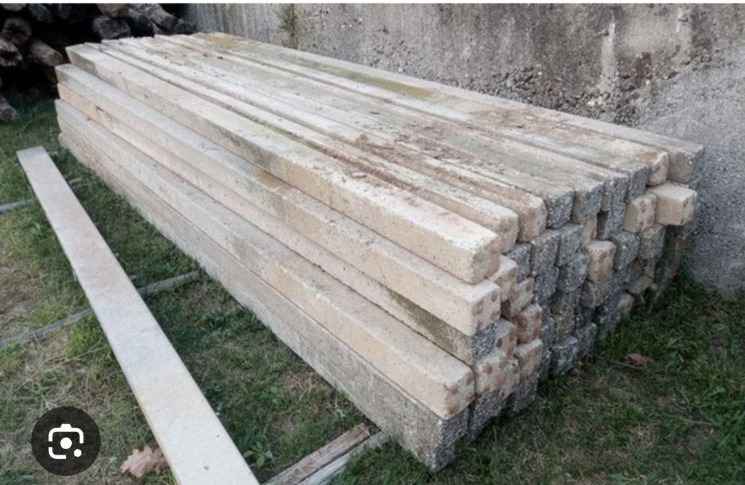 Vinogradniški betonski stebri