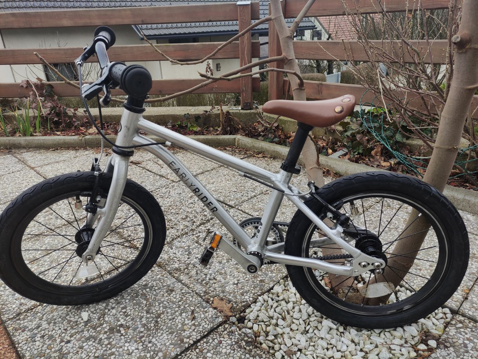 Early rider belter 16