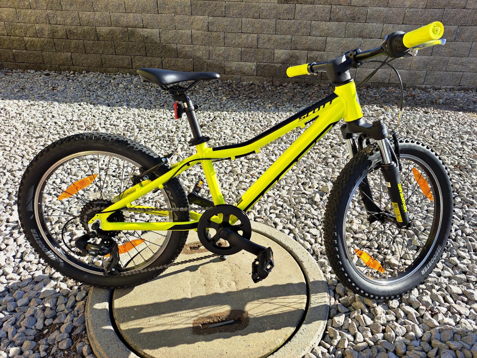 Otroško kolo Scott Kids bike Scale Jr 20 2022 yellow