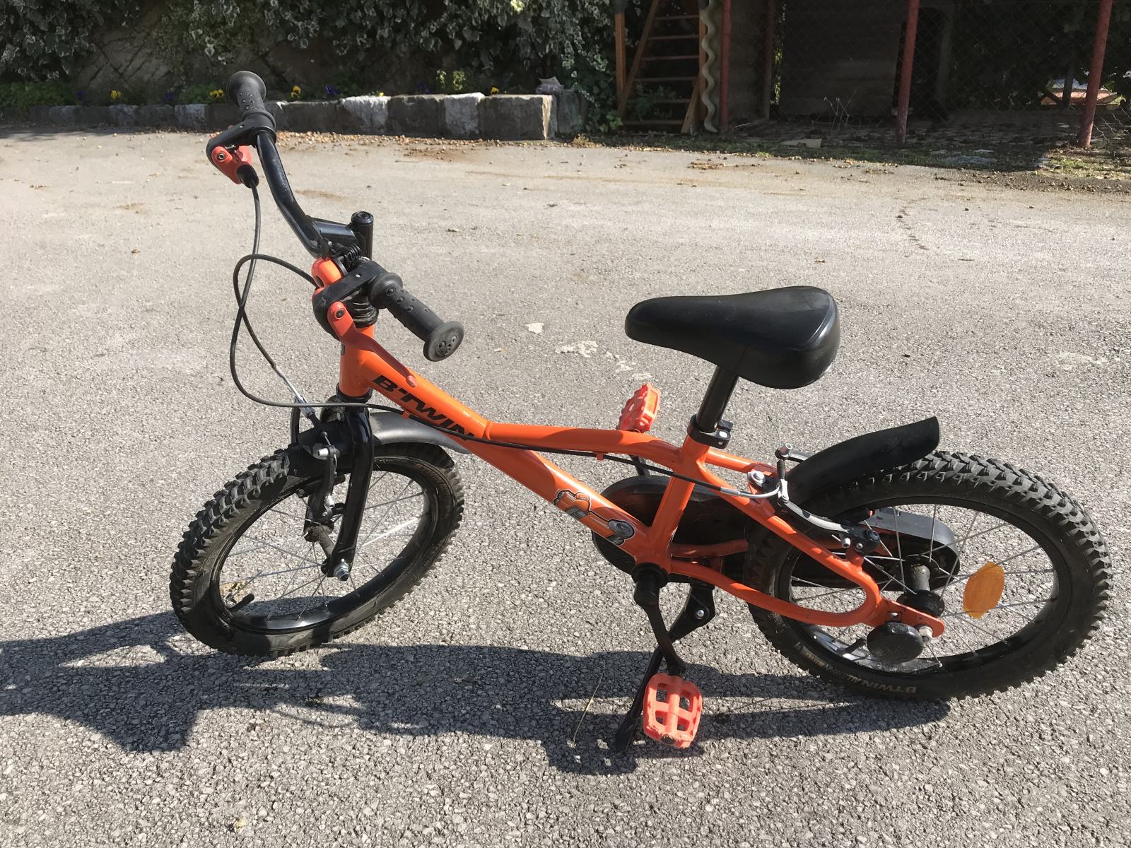 Otroško kolo 16
